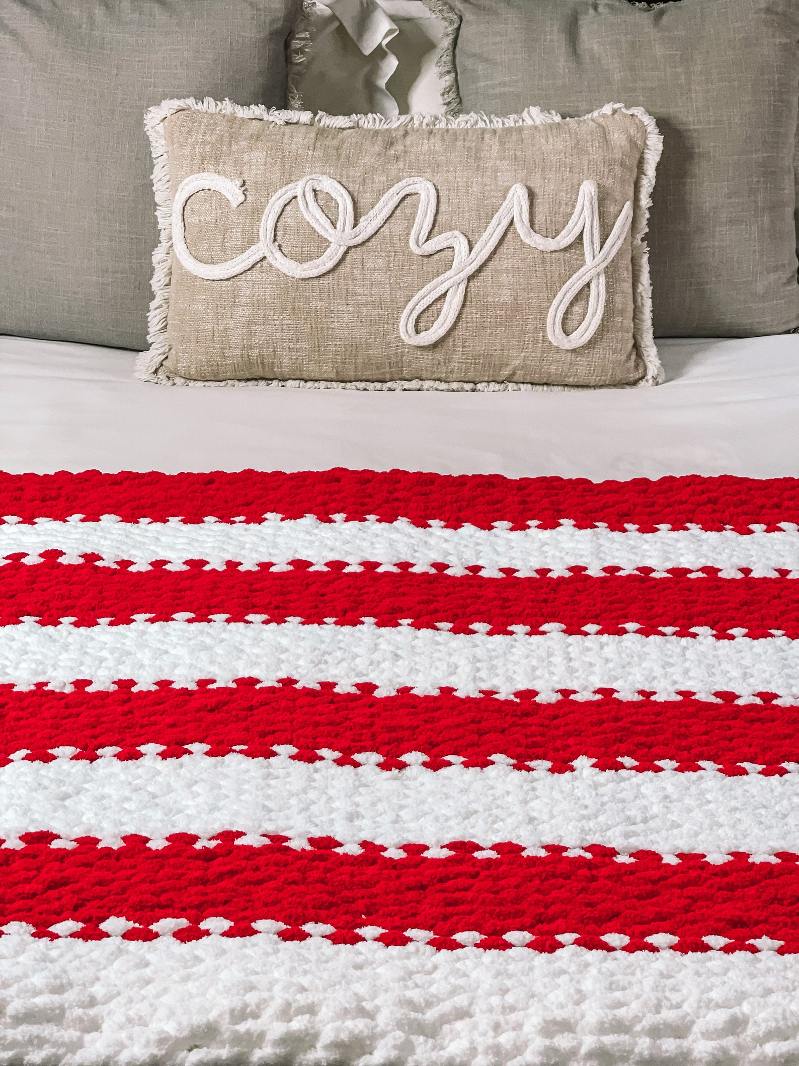 CANDY_CANE COZY Throw - Etsy