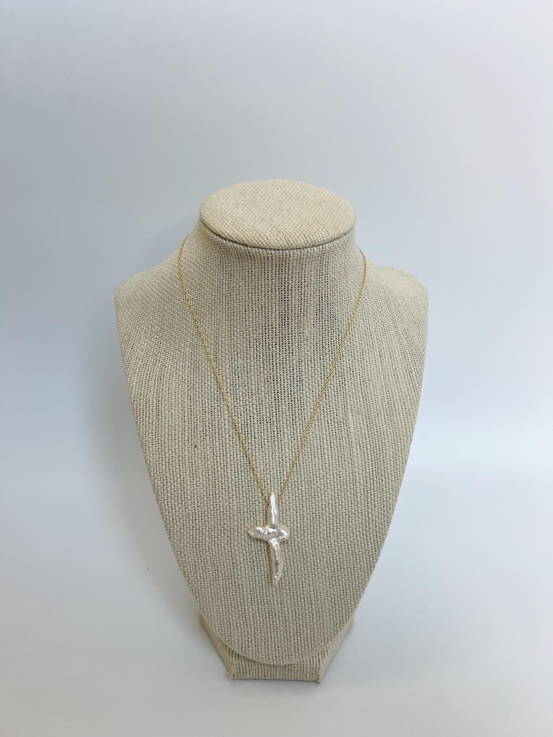 Dainty Cross Necklace - Etsy