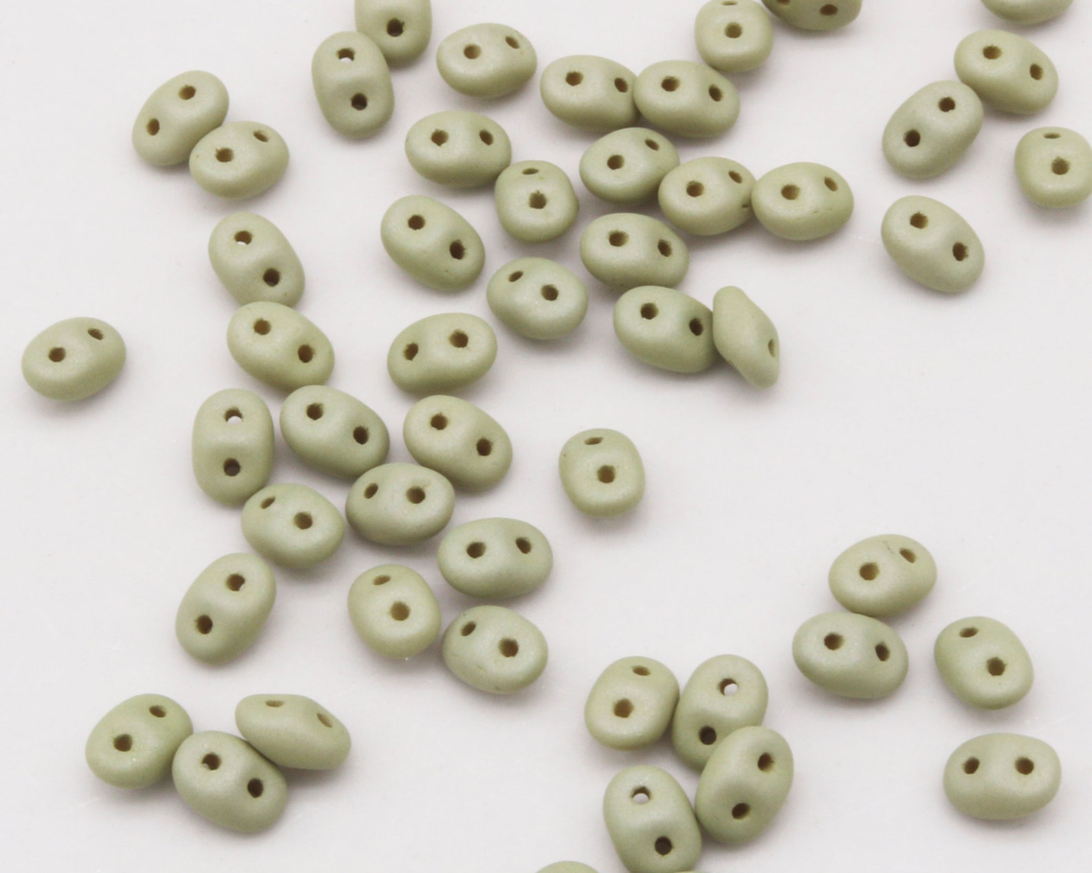 Saturated Lt Olive Super Duo 2 Hole Beads 2.5 X 5mm 2 Hole - Etsy