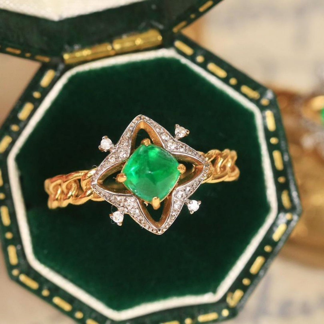 18k Gold Emerald Ring: Handmade Pyramid Halo, Art Deco Style/unique ...