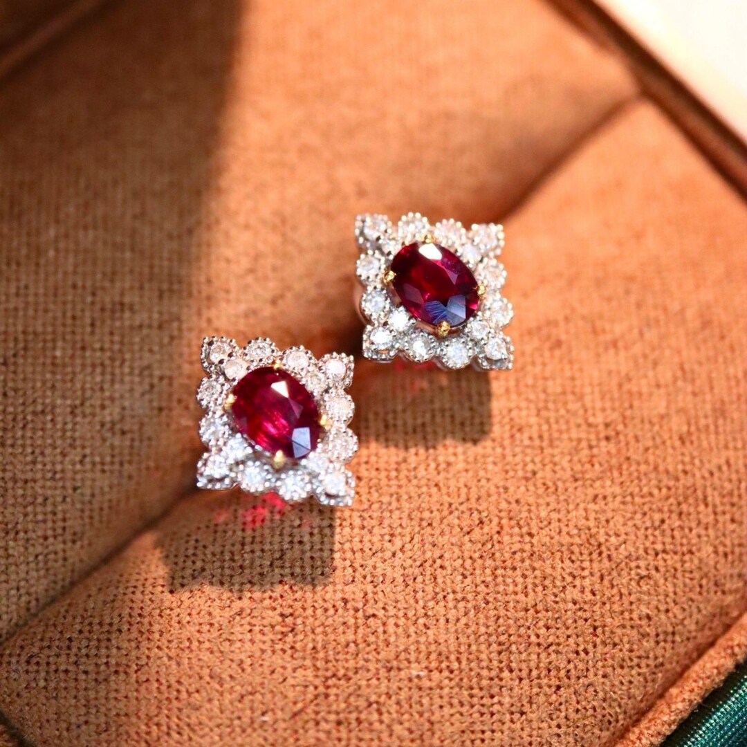Luxurious Vintage Natural Ruby Studs in 18k White Gold/real Ruby ...