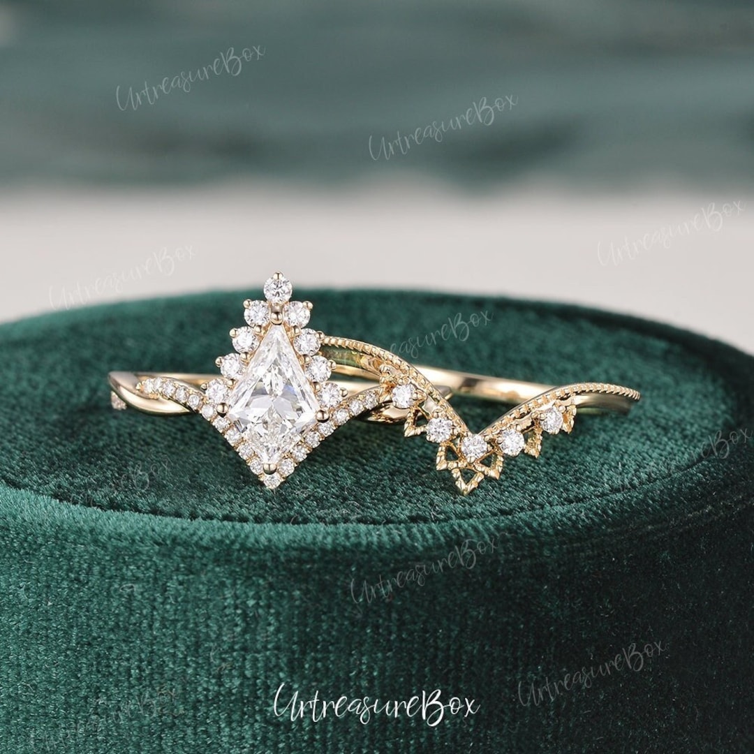 1CT Kite Cut Lab Grown Diamond Engagement Ring Set Yellow Gold Halo ...