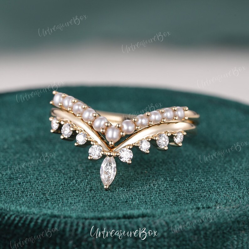Double Chevron Wedding Band Pearl V Shaped Wedding Ring - Etsy