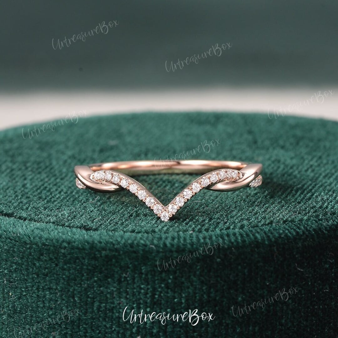 Curved Twisted Diamond Wedding Band Rose Gold Infinity Moissanite ...
