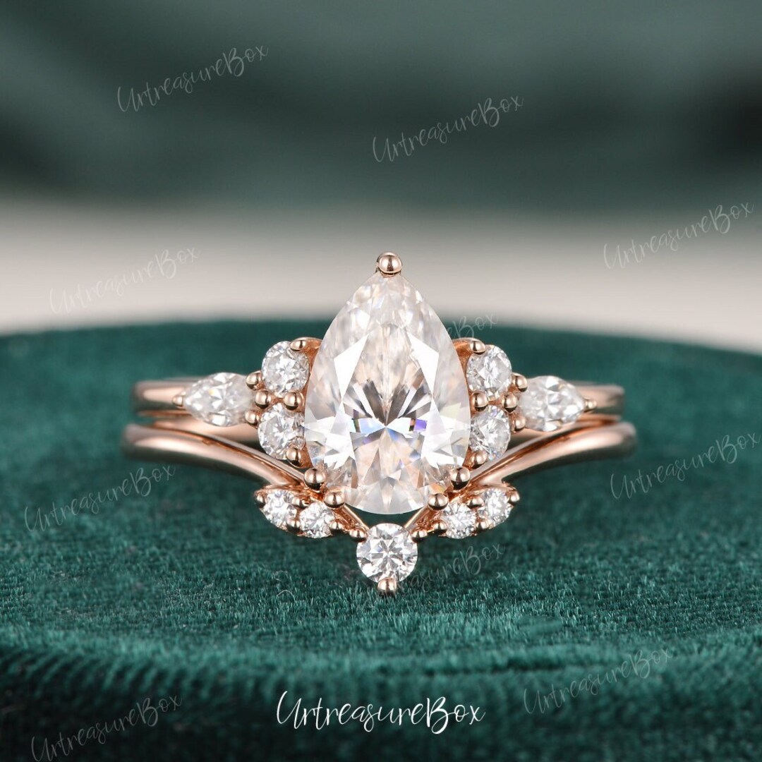 1.5ct Rose Gold Pear Shape Engagement Ring Set Moissanite Diamond ...