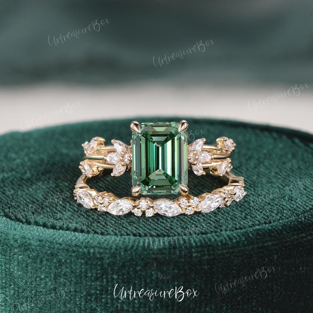 Unique Green Sapphire Engagement Ring Set Emerald Cut Yellow Gold ...