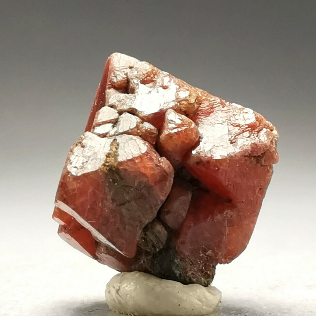 Piedra preciosa de espinela de 11,83 ct. Preciosa piedra preciosa de ...