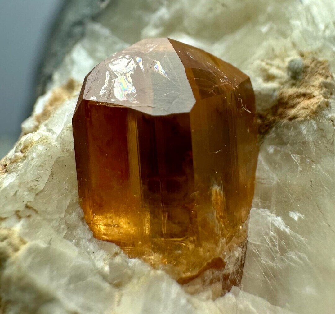 EPIC Katlang Topaz on Matrix Eye Clean 260gm Imperial Topaz With ...