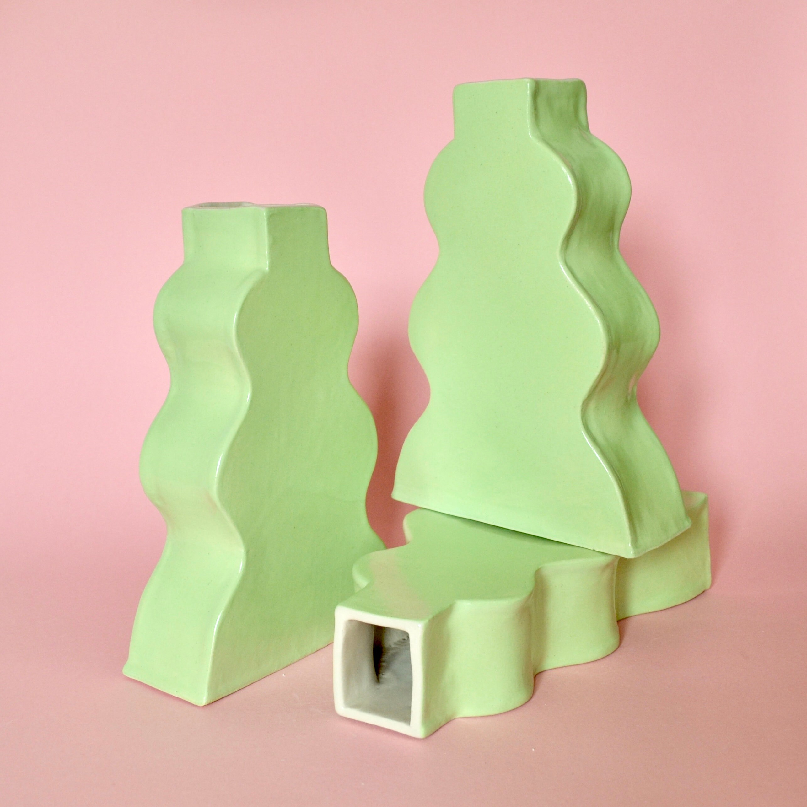 Handmade ceramic wavy vase in lime | Etsy