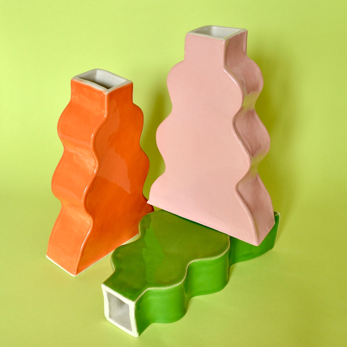 Handmade Ceramic Wavy Vase in Pink - Etsy