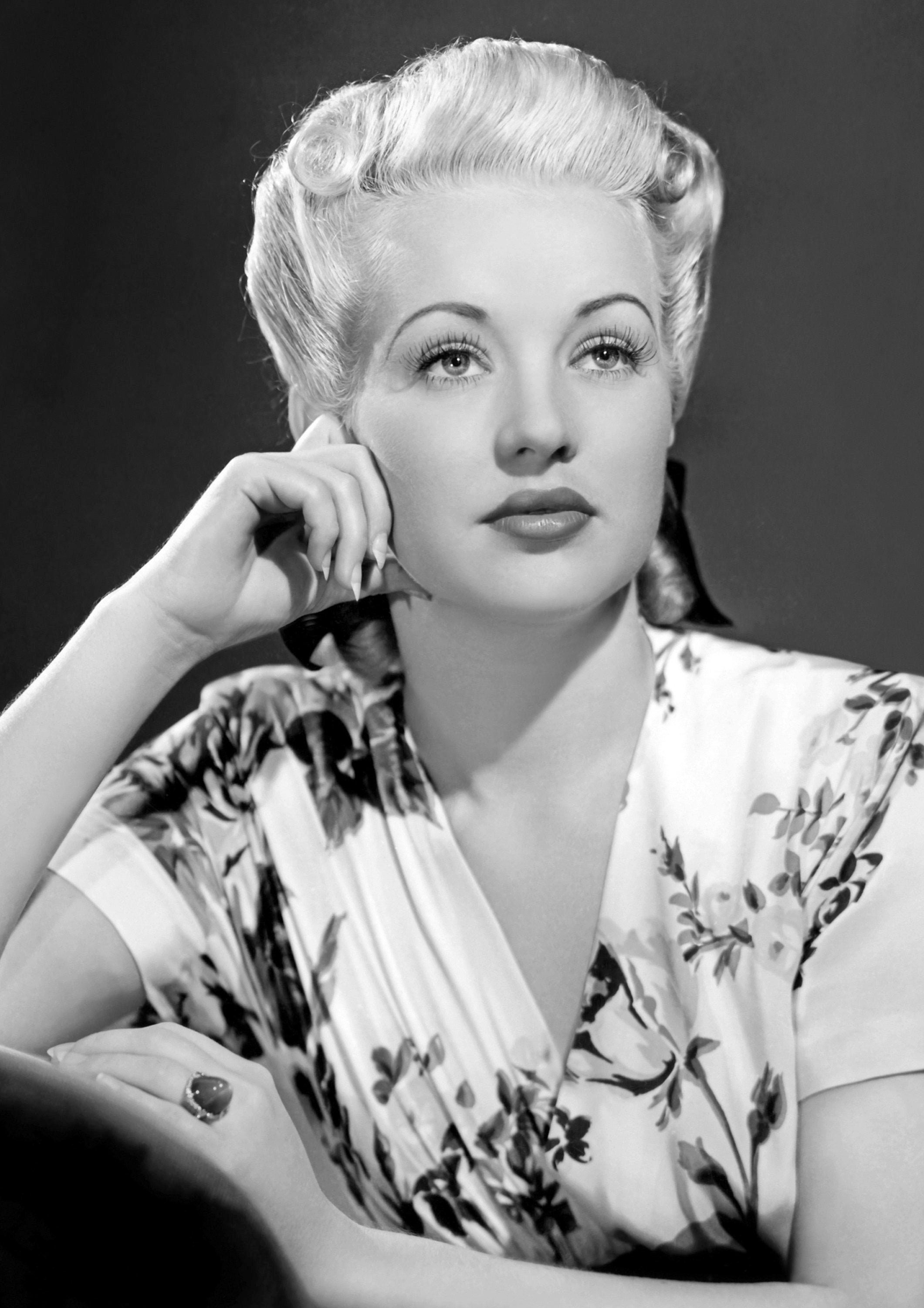 Betty Grable Monochrome Photo Print 02 A4 Size 210 X 297mm - Etsy UK