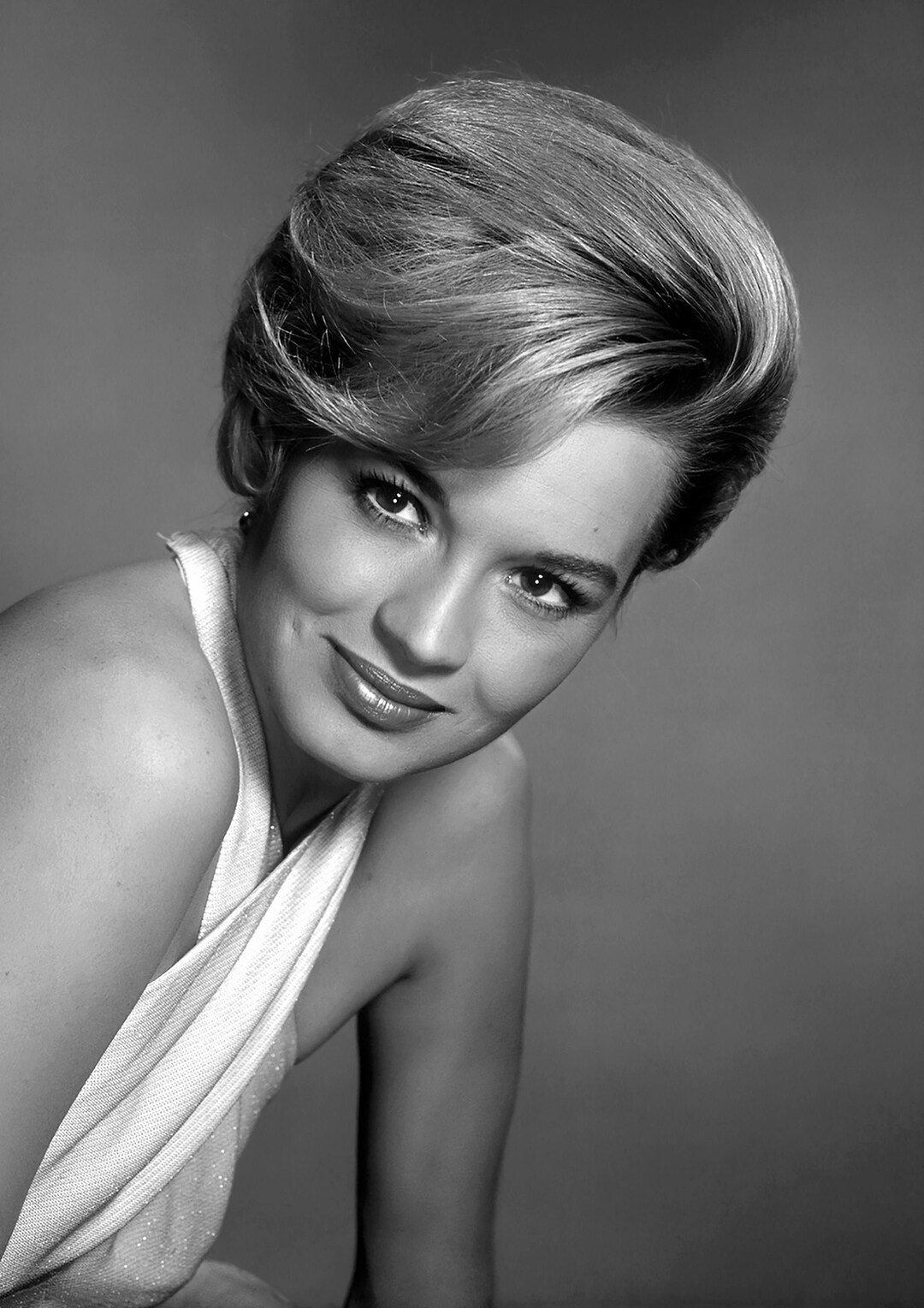 Angie Dickinson Monochrome Photo Print 03 A4 Size 210 X 297mm 8.5 X 11. ...