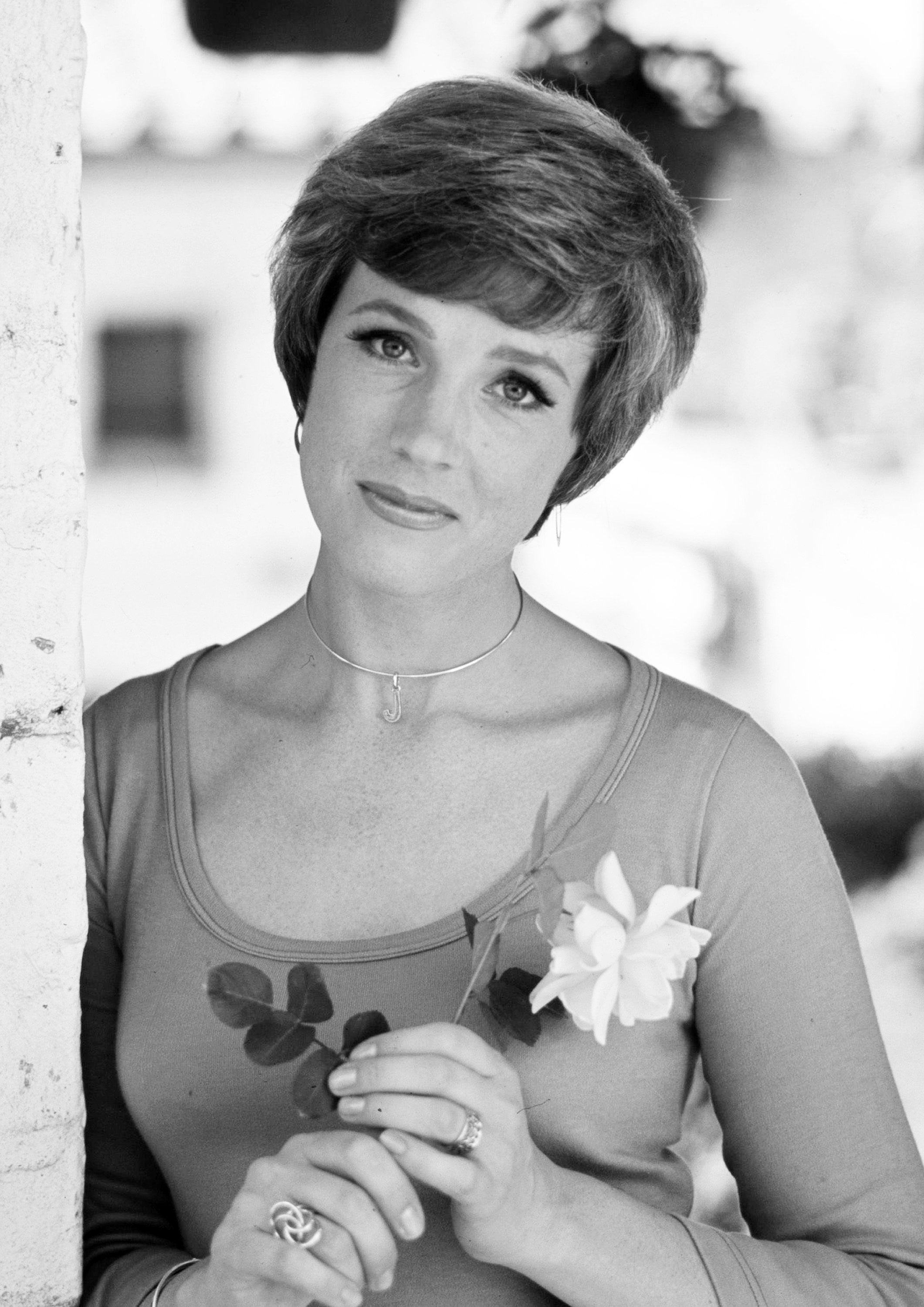 Julie Andrews Monochrome Photo Print 06 A4 Size 210 X 297mm Etsy