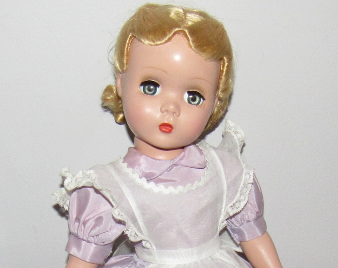 Vintage Madame Alexander "alice in Wonderland" in Tagged Outfit Maggie ...