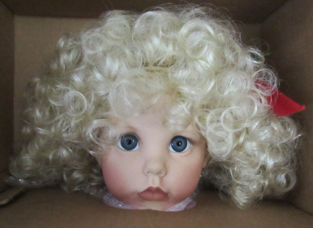 MIB Dianna Effner Beautiful "hilary Doll" Vinyl and Cloth 25" in Orig ...