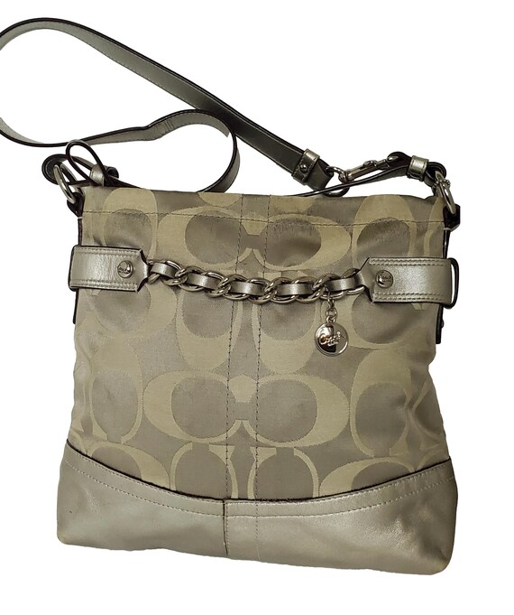 Vintage coach silver monogram - Gem