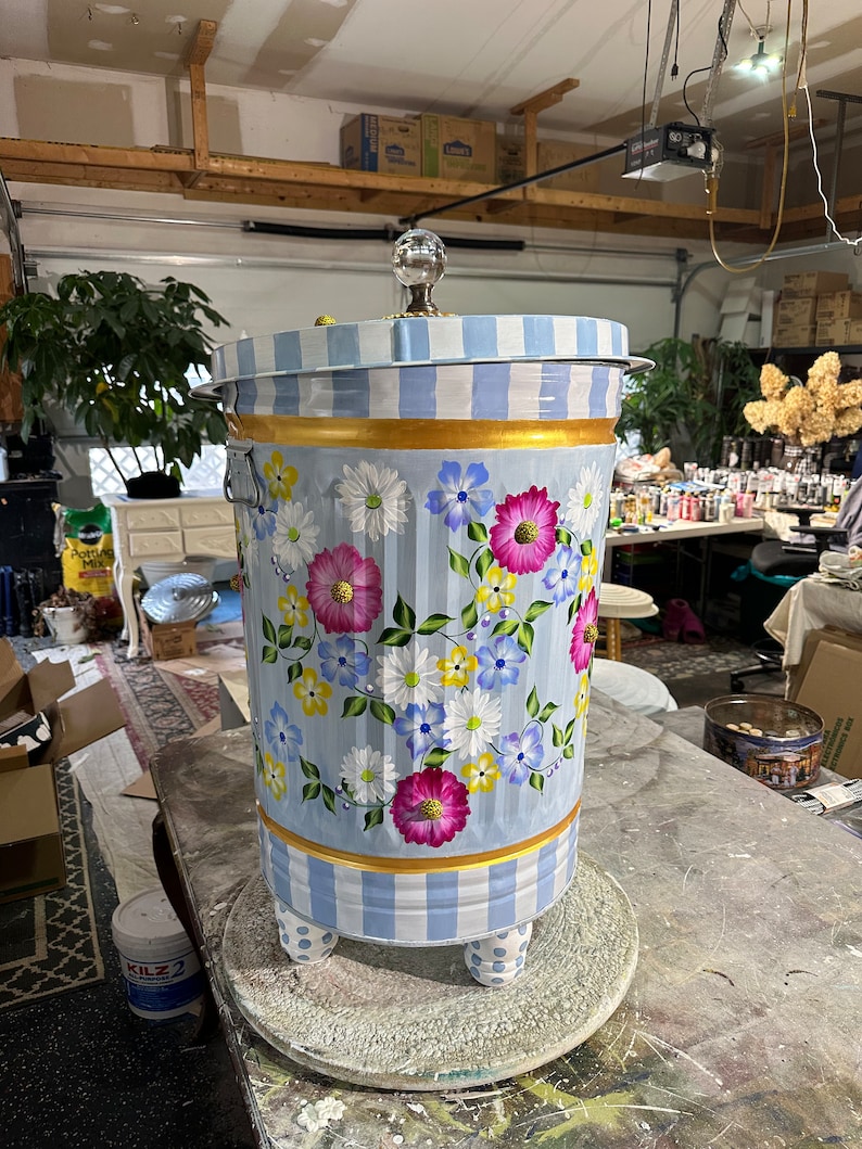 Hand Painted Trash/garbage Can 30 Gallon Floral, Dimensional Centers ...