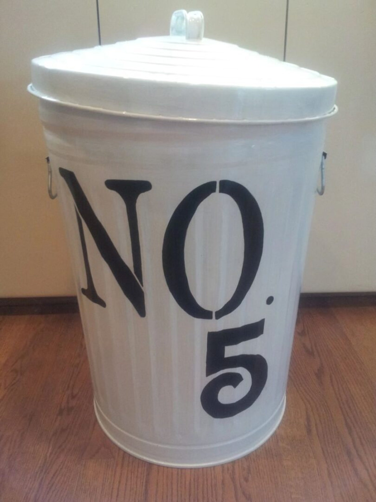 Hand Painted Trash/garbage Can - 20 Gallon Pure Bright White - NO.5 - Etsy