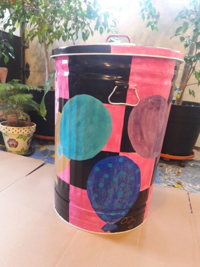 Hand Painted Trash/garbage Can 30 Gallon Fuchsia & Black - Etsy