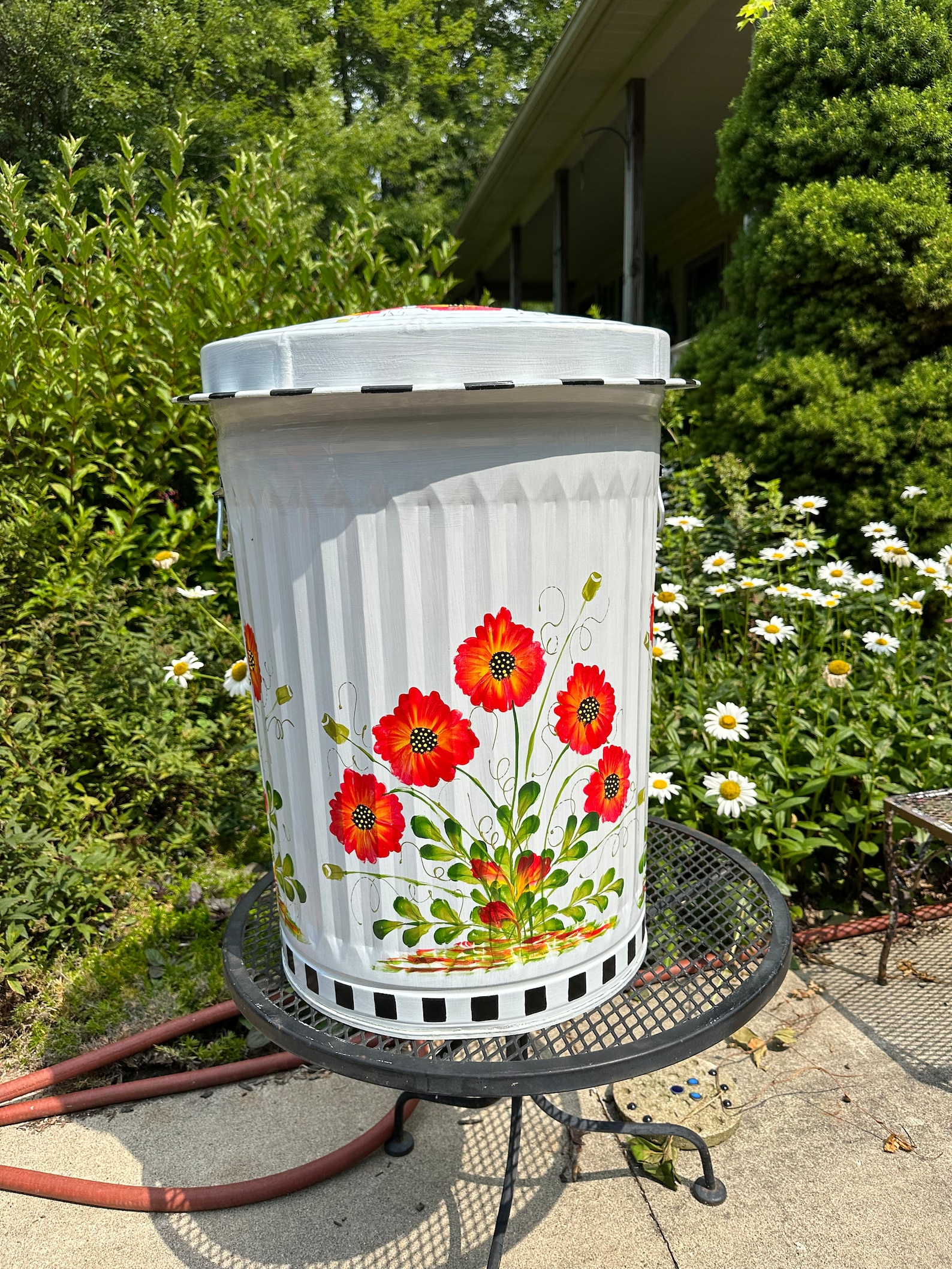 Hand Painted Trash/garbage Can - 20 Gallon Bright, Red/orange Poppies ...