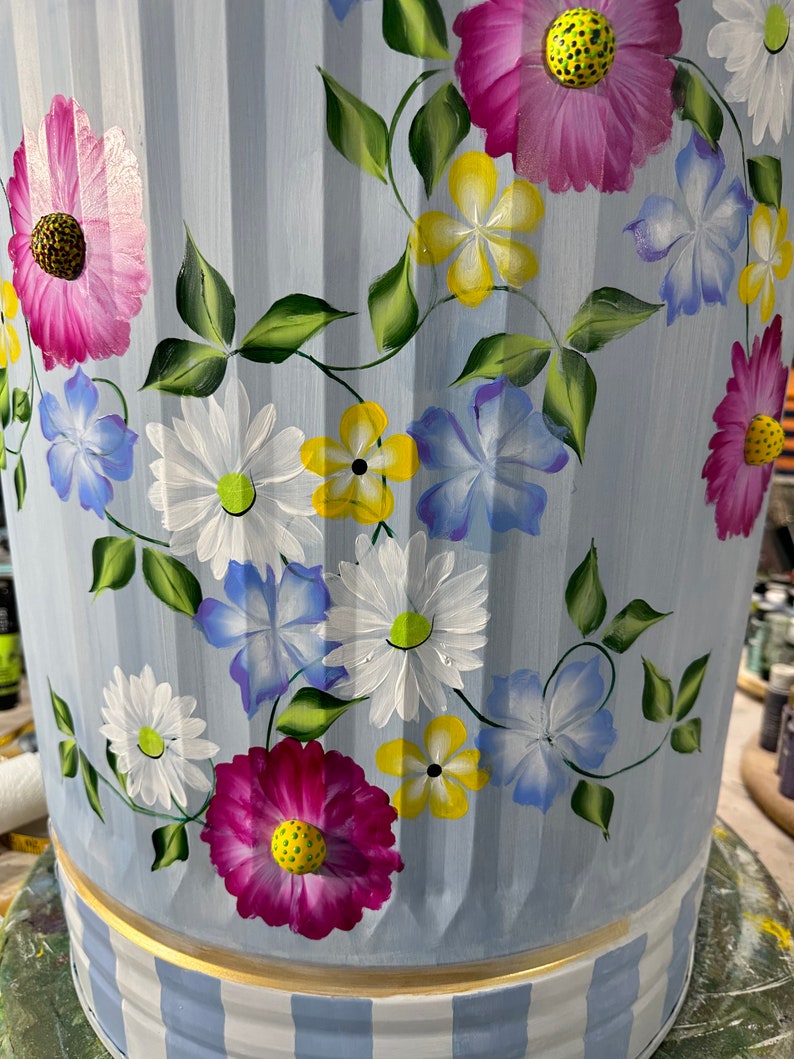 Hand Painted Trash/garbage Can 30 Gallon Floral, Dimensional Centers ...