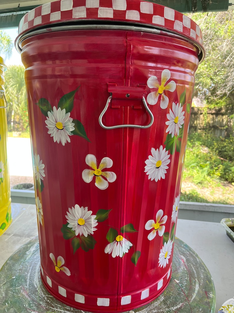 Hand Painted Trash/garbage Can - Hand Painted Trash/garbage Can - 20 ...