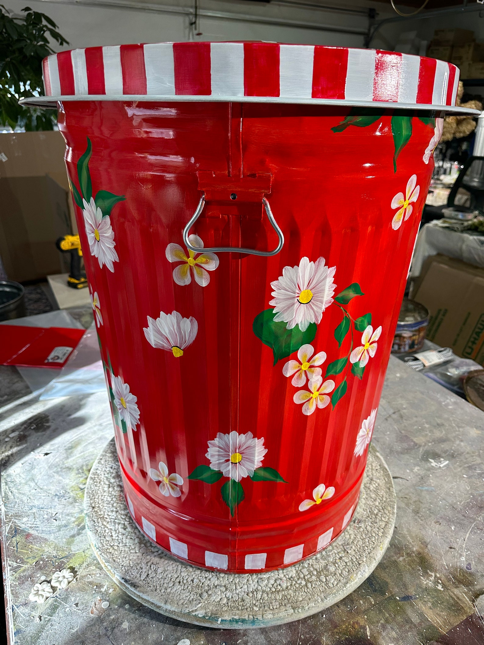 Hand Painted Trash/garbage Can - 30 Gallon - Vibrant Red With Daisy and ...