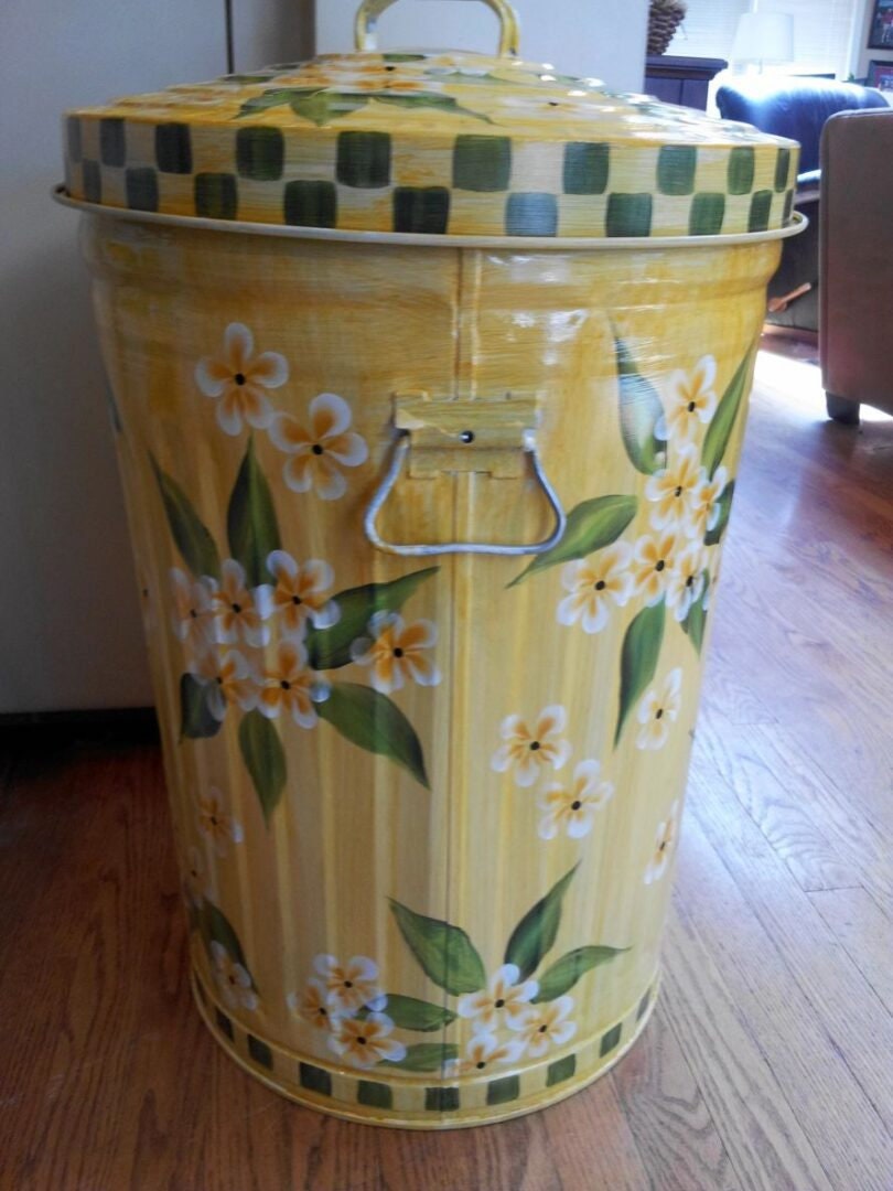 Hand Painted Trash/garbage Can 20 Gallon Ochre Wash, White Primrose ...