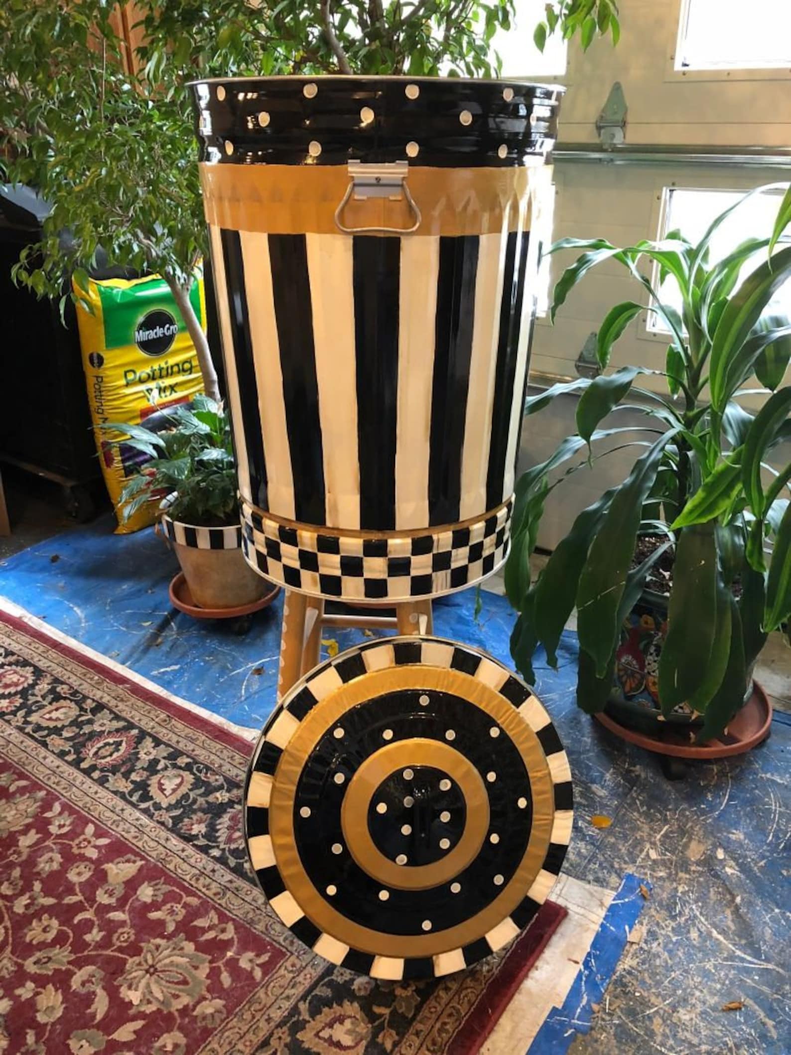 30 Gallon Black and Cream Stripe Checks With Gold Dragging - Etsy