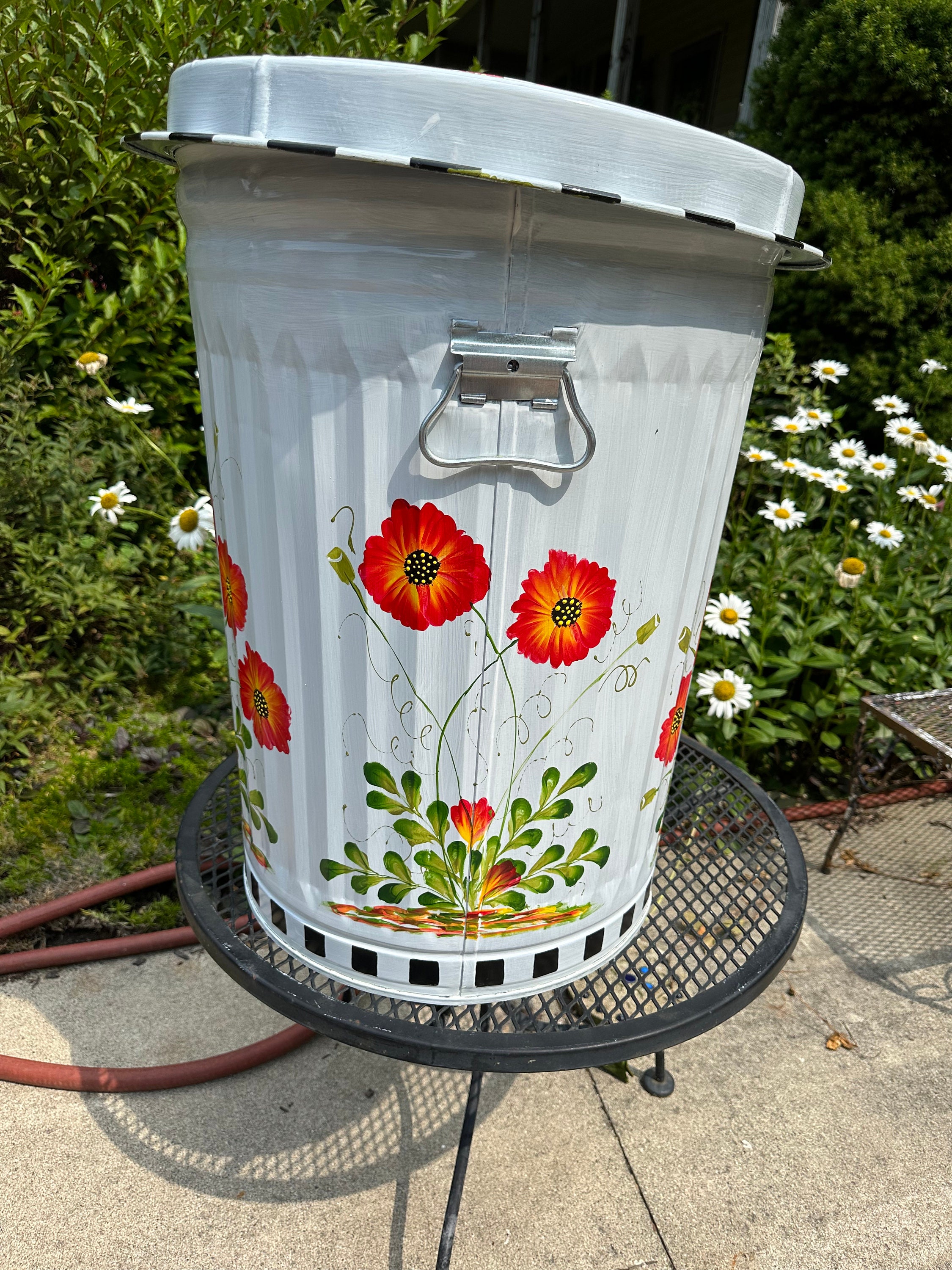 Hand Painted Trash/garbage Can - 20 Gallon Bright, Red/orange Poppies ...