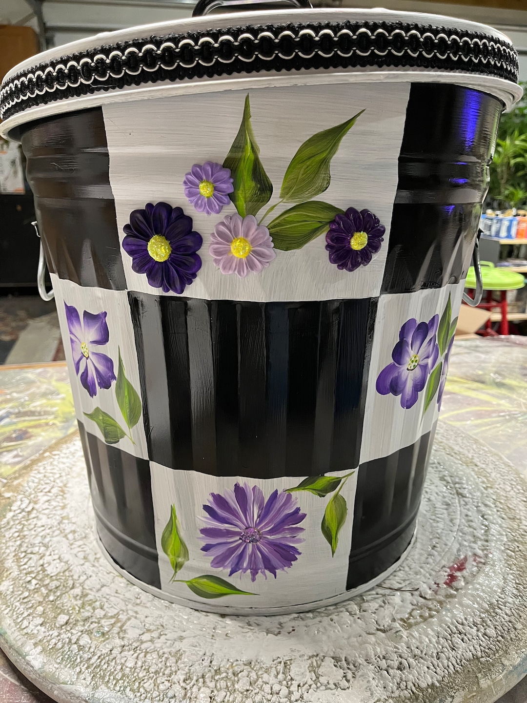 10 Gallon Standard Lid Hand Painted Trash/garbage Can - Etsy