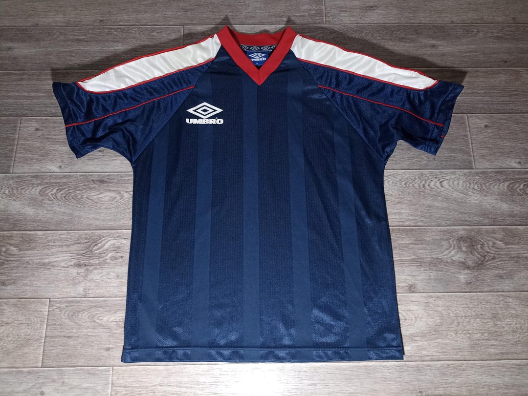 Vintage Umbro 1990s Navy Blue Men's Sports Soccer Football Training ...