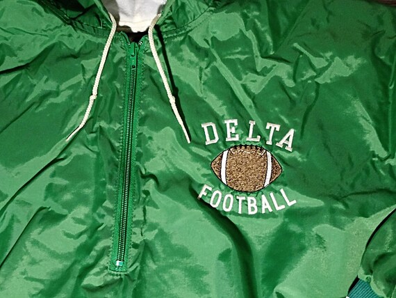 Vintage 1990s Delta football green men's sports train… - Gem