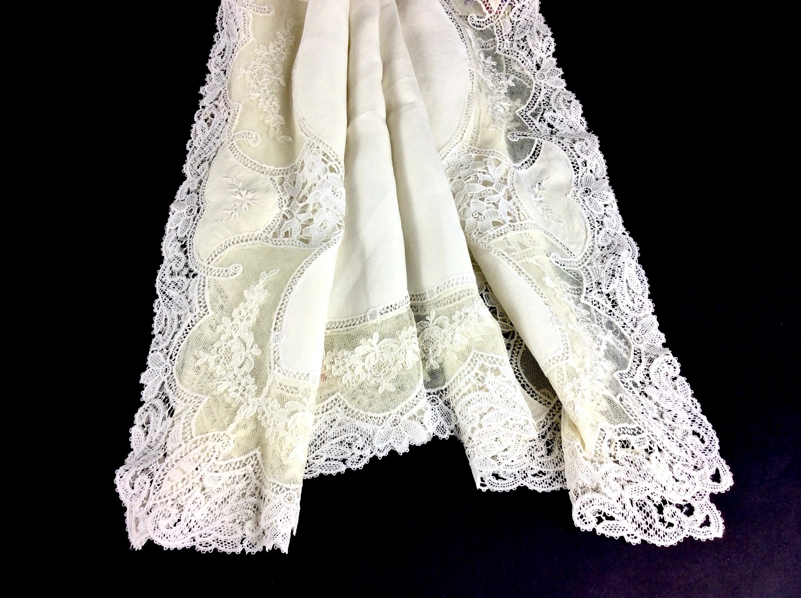 Rare Antique Table Cloth 19th Embroidered Wide Brussels Bobbin Lace ...