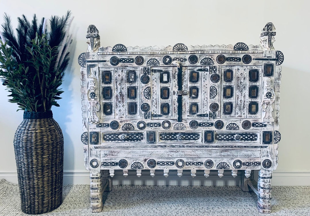 Vintage Rustic Indian Console Table Antique Cabinet Damchiya Sideboard ...