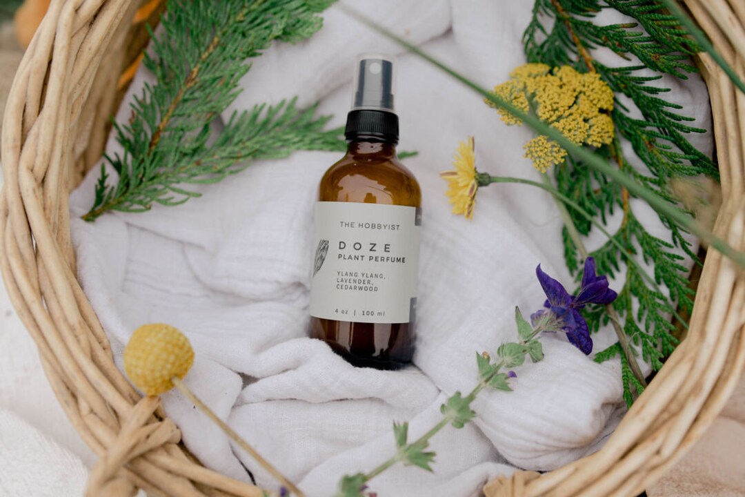 Natural Perfume DOZE, Essential Oil Body Spray, Cedarwood, Ylang Ylang ...