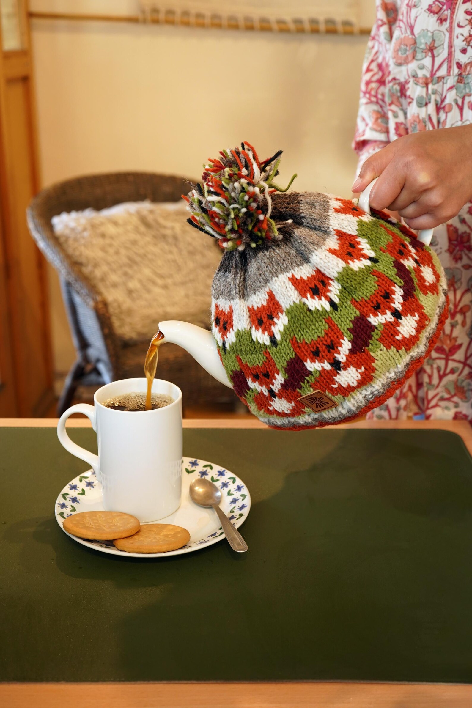 Fox Tea Cosy, Hand Knit 100% Wool, Handmade Tea Cozy, Pot Warmer, Fox ...
