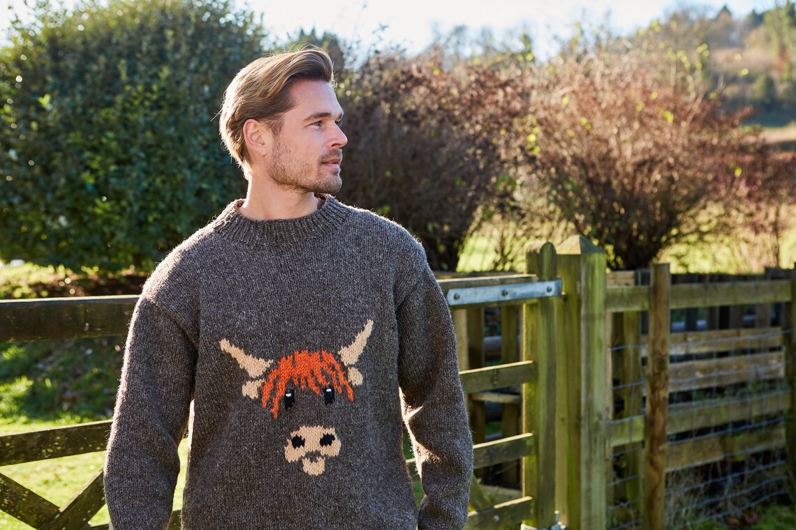 Unisex Highland Cow Sweater - Cow Jumper - Gifts for Cow Lovers ...