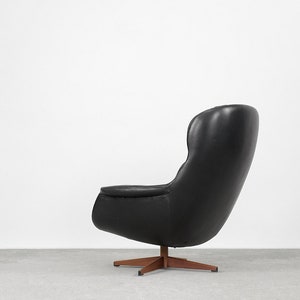 Swedish Modernist Leather Swivel Lounge Chair From Selig Imperial ...