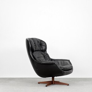 Swedish Modernist Leather Swivel Lounge Chair From Selig Imperial ...