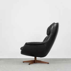 Swedish Modernist Leather Swivel Lounge Chair From Selig Imperial ...