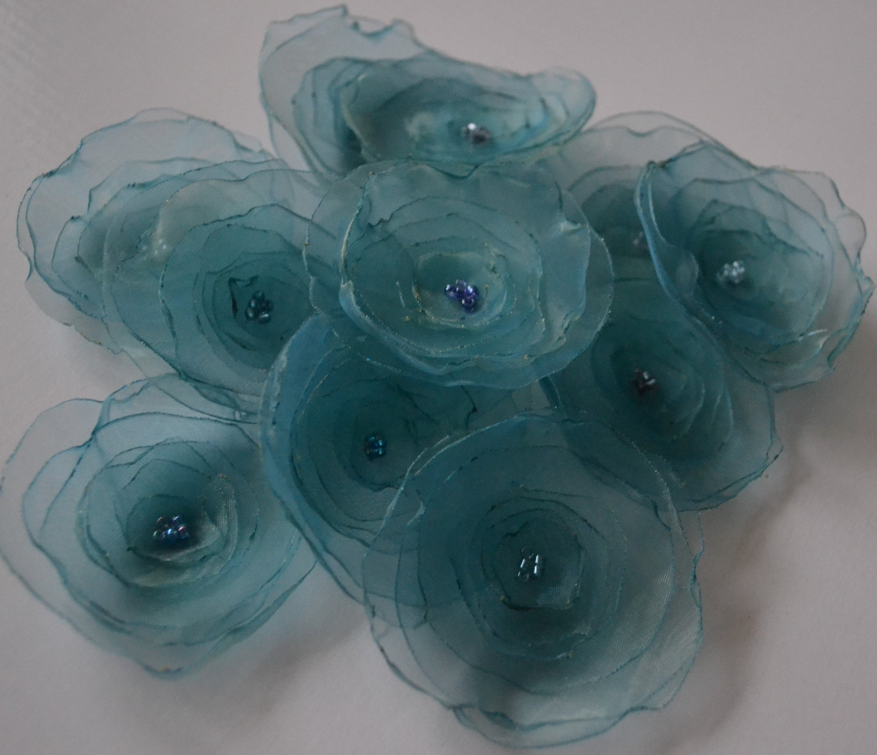 Fabric Flowers, Organza Flowers for Decor, Photos and a Decor, DIY ...