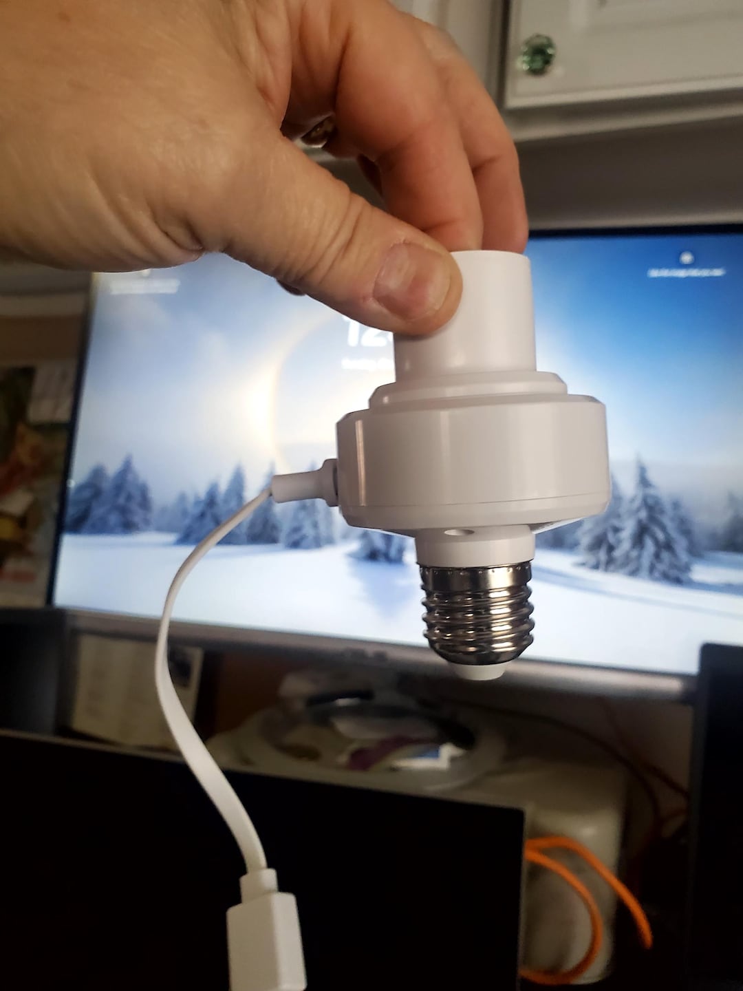 Light Socket Adapter With USB Port Compatible With Wyze Cameras V3/v4 ...