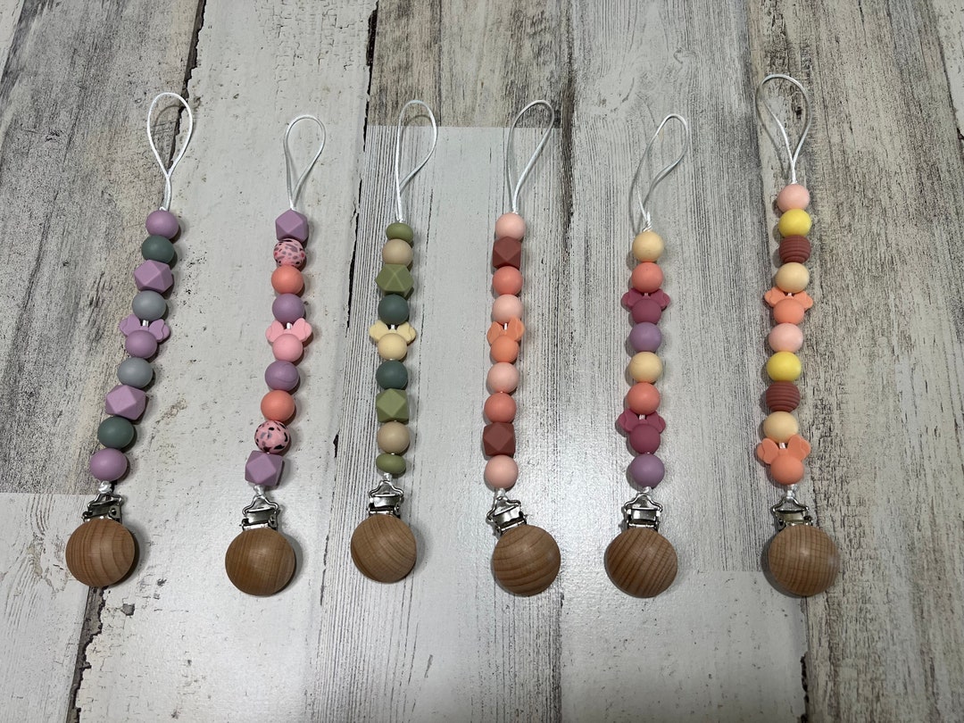 Minnie Mouse Spring and Pink-tone Pacifier / Binky Clip With Silicone ...