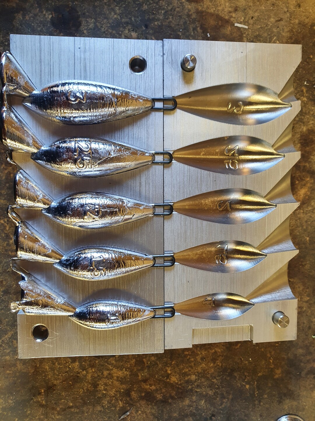 DISTANCE LEAD MOULD - Etsy