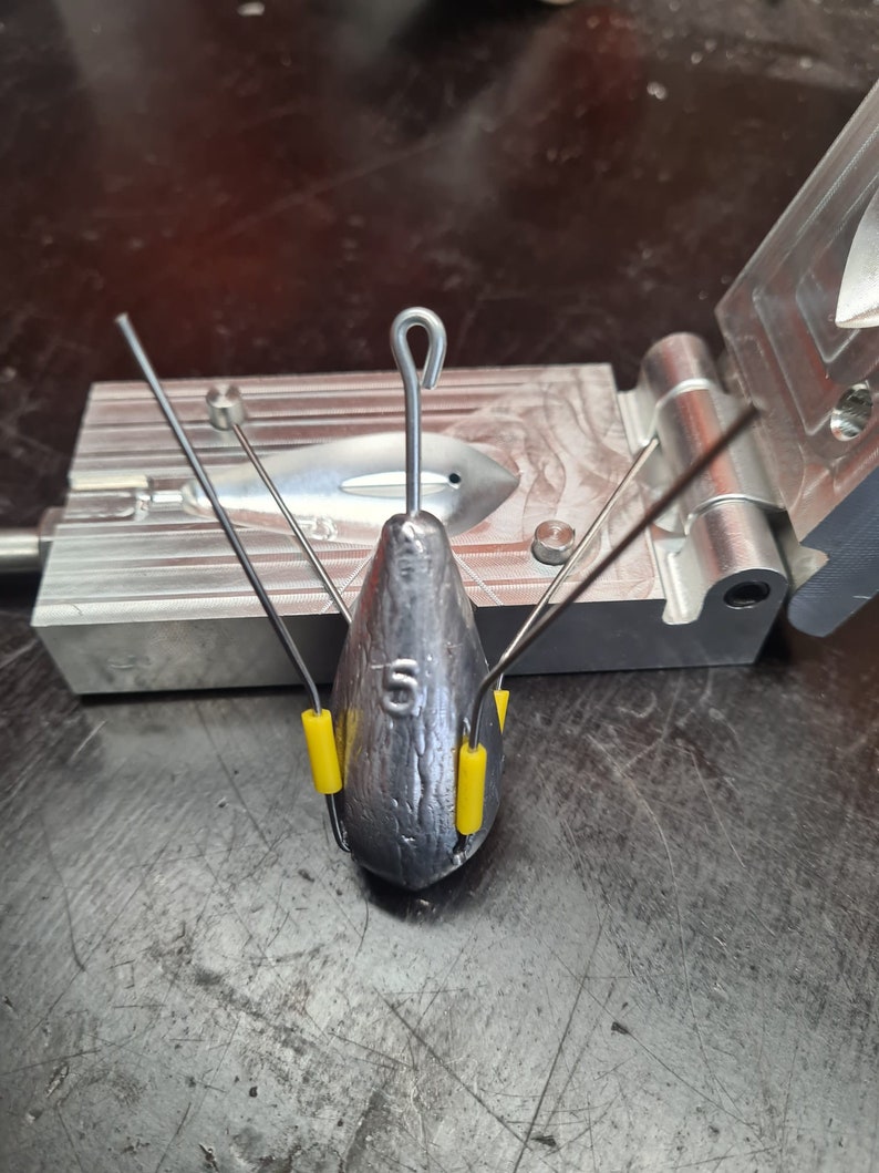 HINGED BREAKAWAY MOULD Dumpy Pear Sputnik Weight - Etsy