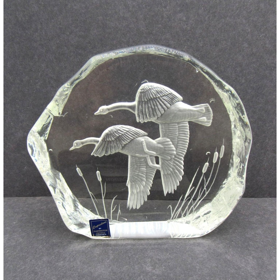 DARTINGTON CRYSTAL Handmade Paperweight of Flying Geese England Vintage ...