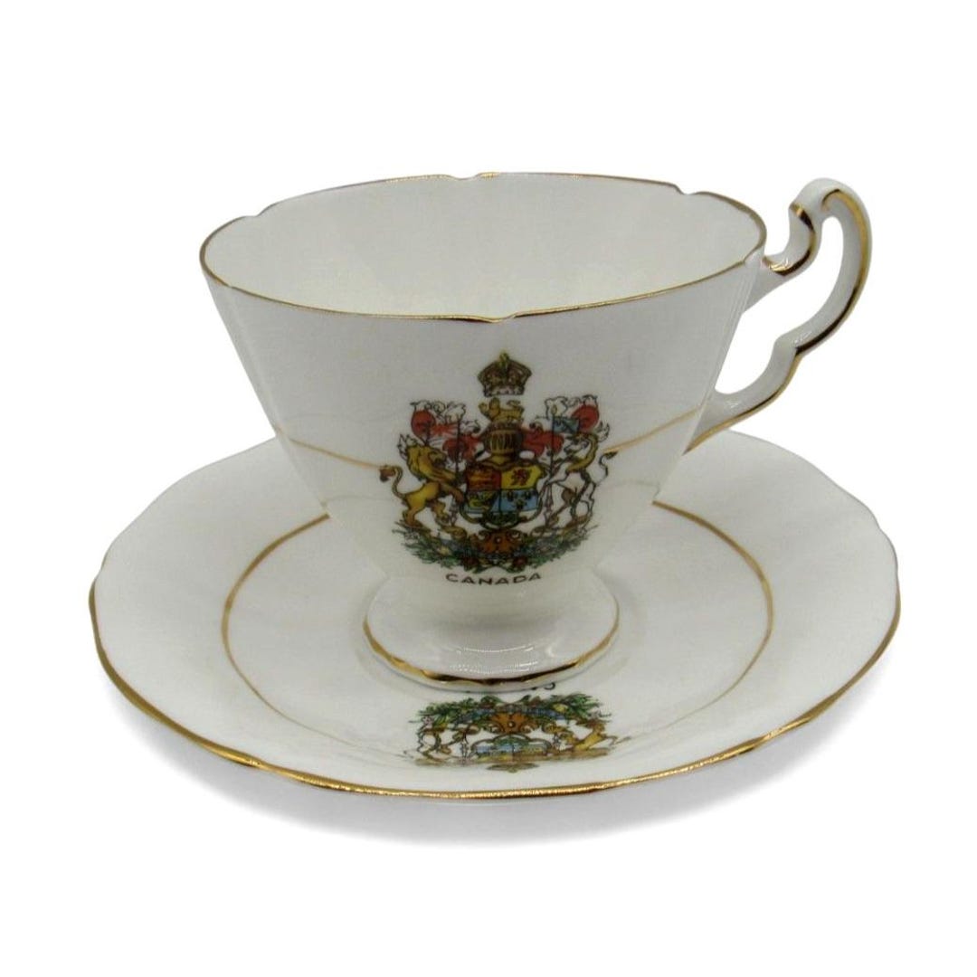 ROYAL ADDERLEY Fine Bone China Canada Crest Teacup and Saucer Gold Trim ...