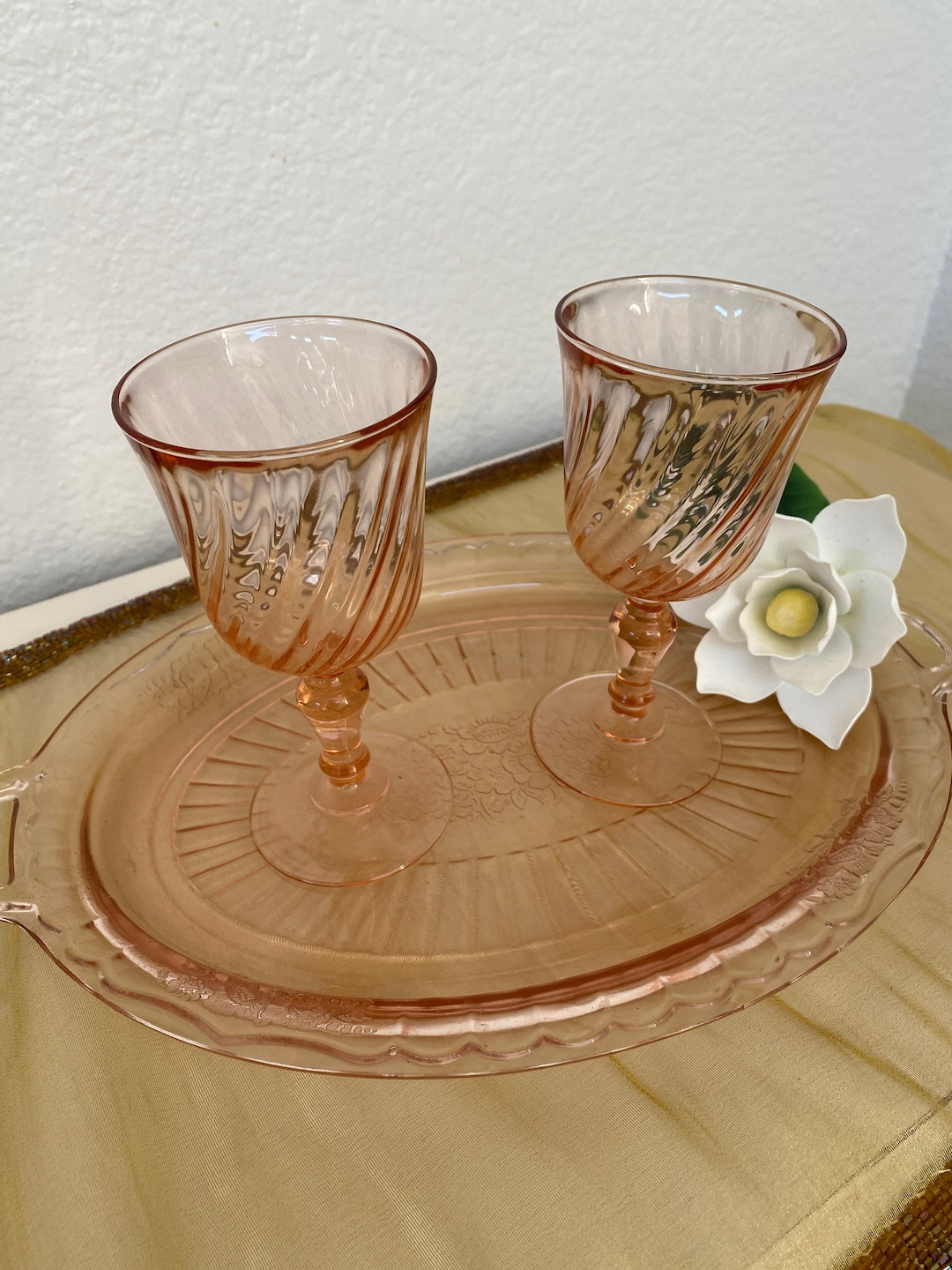 Beautiful Vintage Swirl Pink Glassware, Arcoroc Made in France Wine ...
