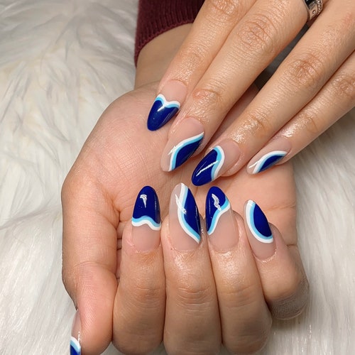 Wavy Nail Design. Abstract Nail Design . Press on Nails. - Etsy